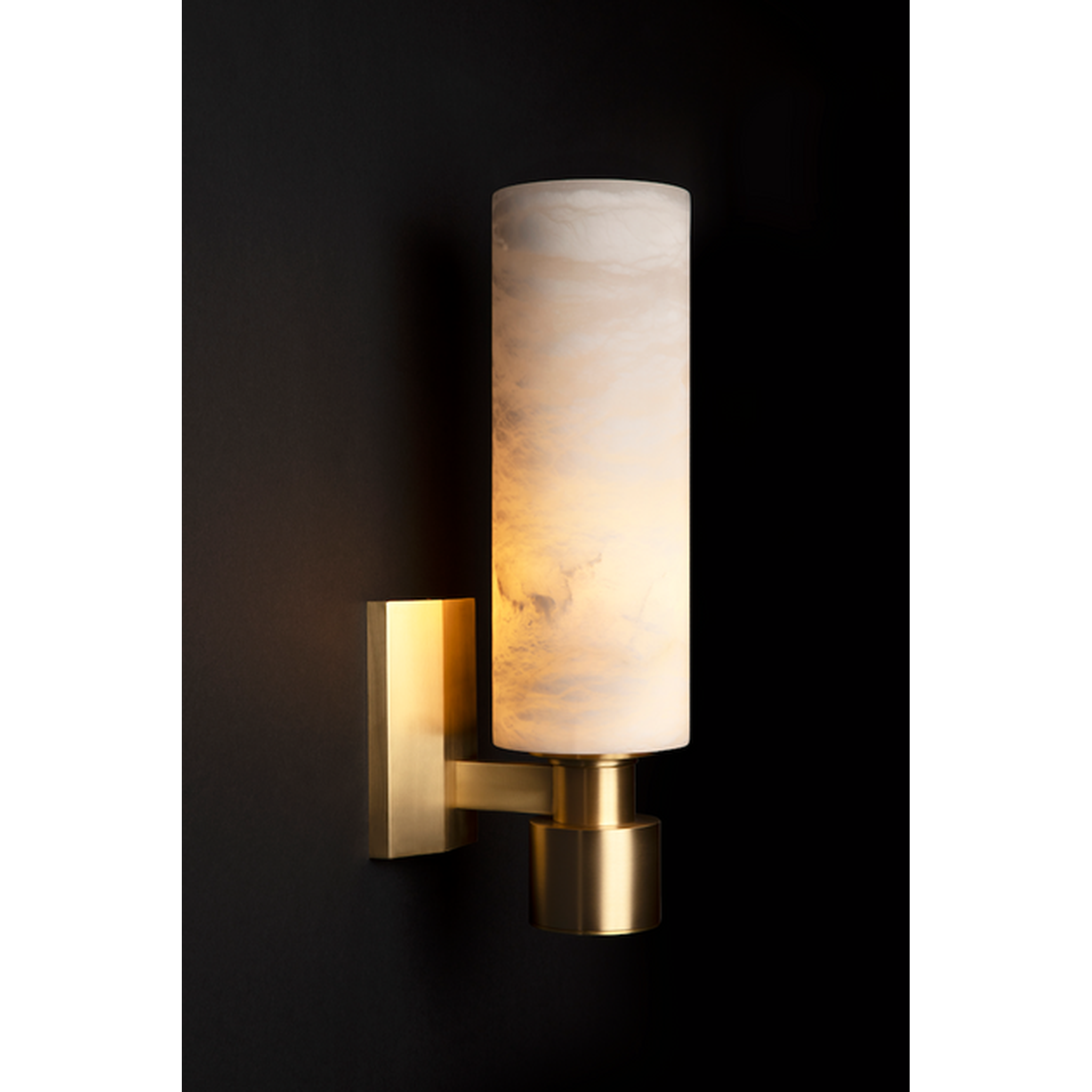 The Vault Ashton Alabaster Wall Sconce – US Bath Store